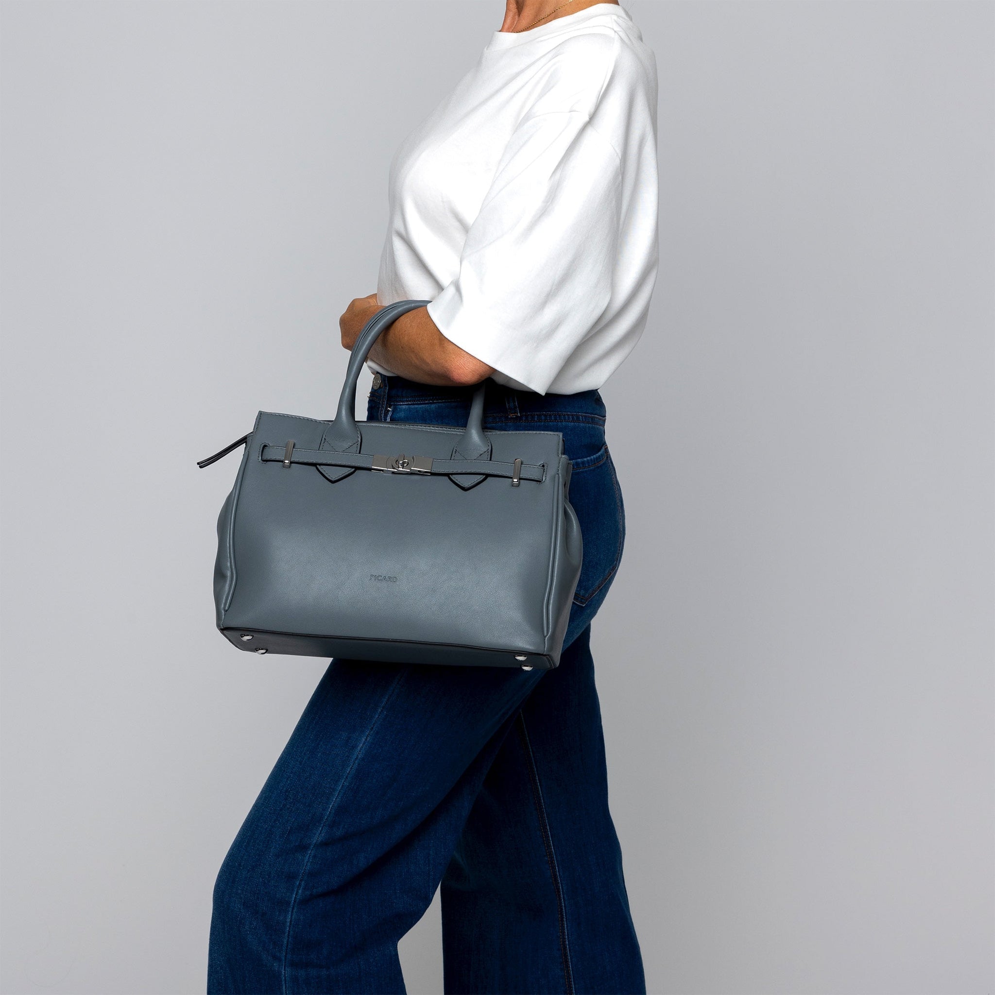 Dezent modern: die Handtasche in Grau – PICARD Lederwaren