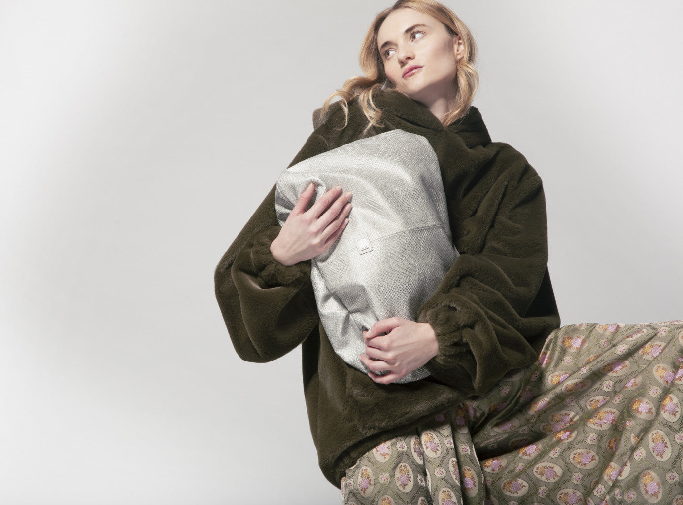 Pouch bags reinterpreted | modern and stylish – PICARD Fashion