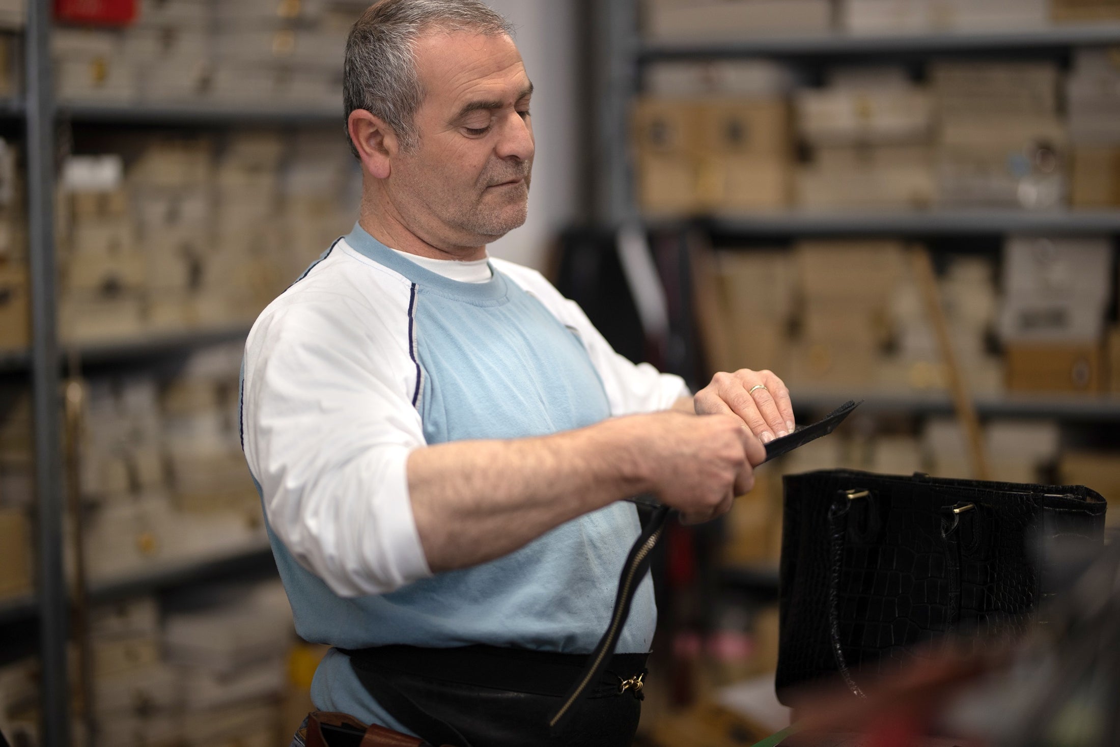 Bag repair service: High-quality repairs for all leather bags